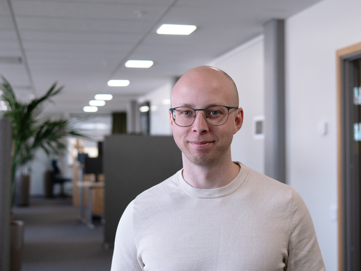 From a gap-year placement to the management team - Follow Jonas Lundin ...